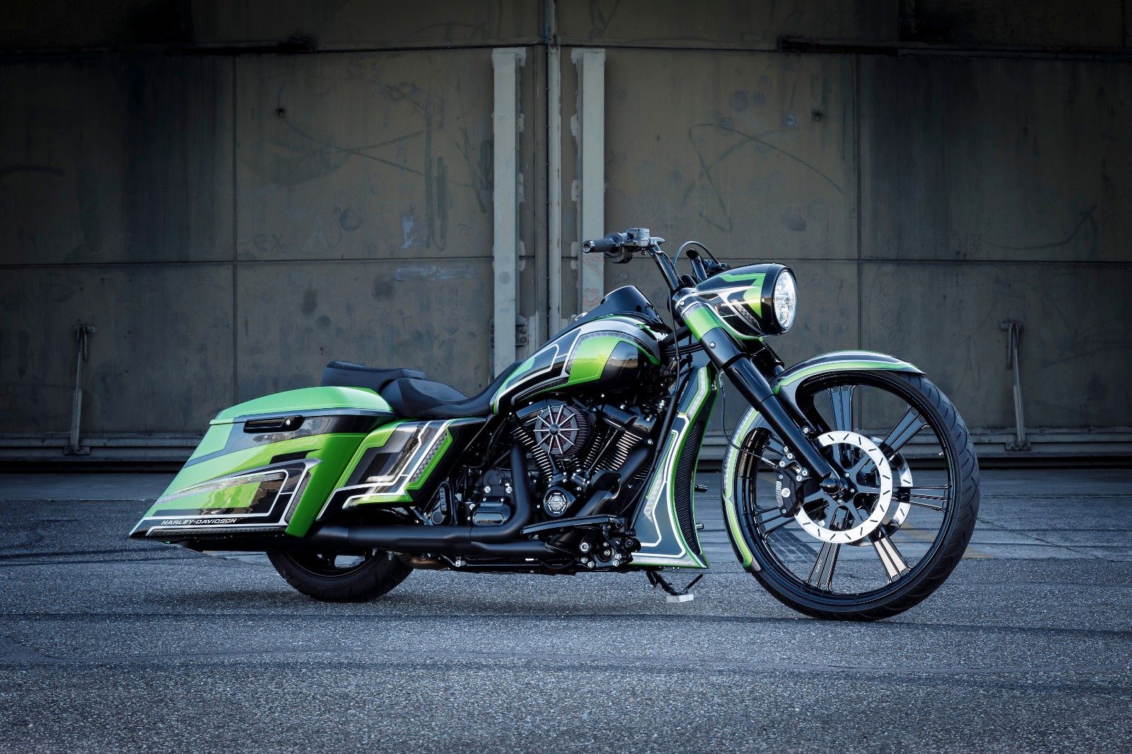 Harley-Davidson FLHR Road King By Ricks Motorcycles - GLORIOUS MOTORCYCLES